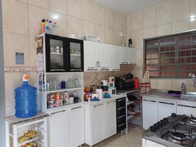 Oportunidade Casa Residencial União 3 Dormitórios com edícula 300m²