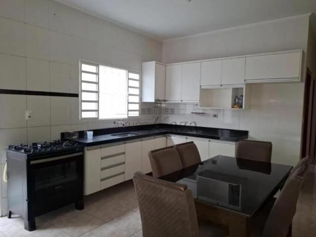 Oportunidade Casa Residencial Altos do Bosque 2 Dormitórios 125m²