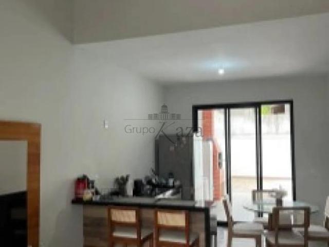 Oportunidade Casa Residencial Dunamis 2 Dormitórios 80m²