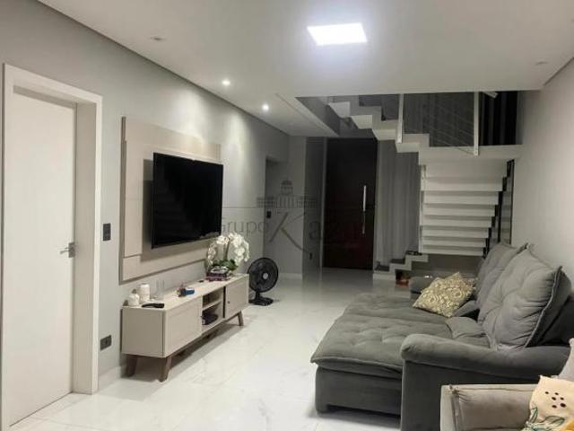 Oportunidade Casa Residencial Floradas do Paratehy Urbanova 4 Dormitórios 210m²