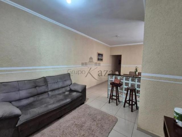 Oportunidade Casa Residencial Parque dos Sinos 3 Dormitórios 186m²