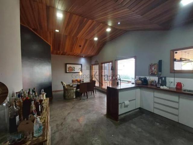 Oportunidade Casa Residencial Parque Industrial 2 Dormitórios 300m²