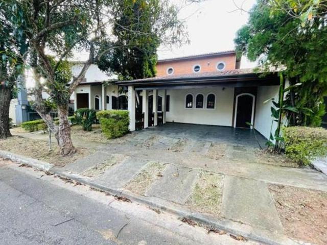 Oportunidade Casa rústica no Condomínio São Paulo II – Granja Viana