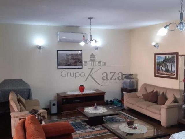 Oportunidade Casa Santa Cruz dos Lázaros 4 Dormitórios 751 m²
