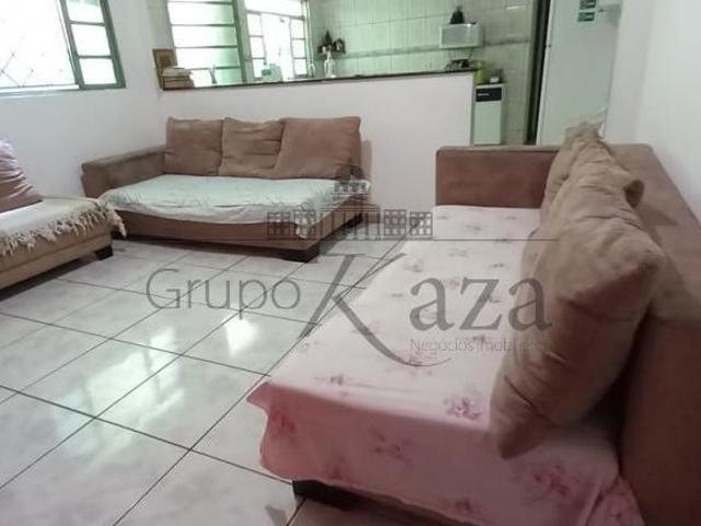 Oportunidade Casa Santa Inês II 2 Dormitórios 63m²