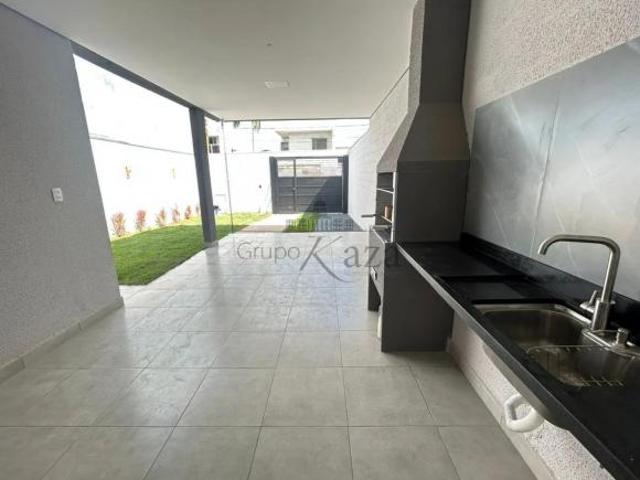 Oportunidade Casa Setville Altos de São José 3 Dormitórios 109m²