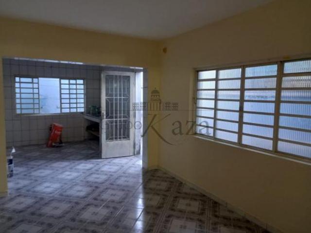 Oportunidade Casa Sobrado Altos de Santana 3 Dormitórios 246m² Estuda