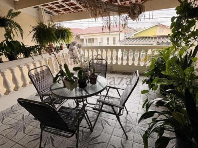 Oportunidade Casa Sobrado Bosque dos Eucaliptos 3 Dormitórios 152m²