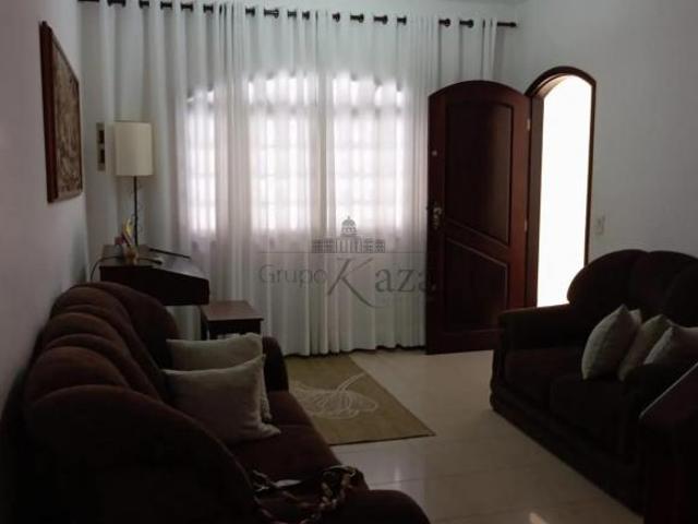 Oportunidade Casa Sobrado Bosque dos Eucaliptos 3 Dormitórios 170m²