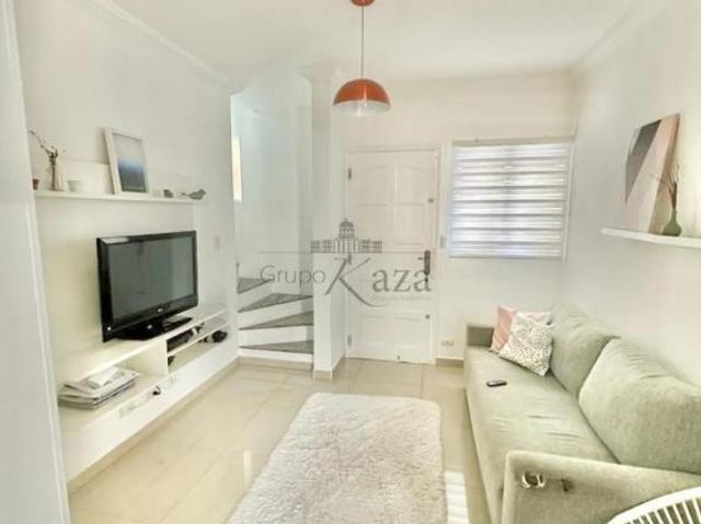 Oportunidade Casa Sobrado Bosque dos Ipês 2 Dormitórios 80m²