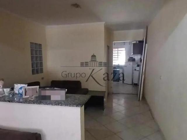 Oportunidade Casa Sobrado Campos de São José 3 Dormitórios 212m²