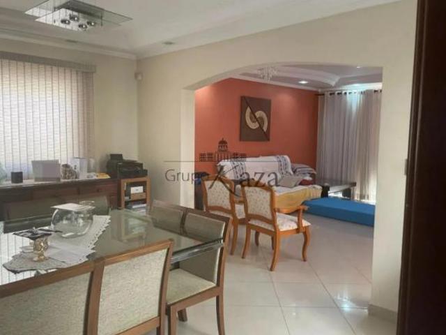Oportunidade Casa Sobrado Cidade Jardim Jacareí 4 Dormitórios 243m² Estuda permuta
