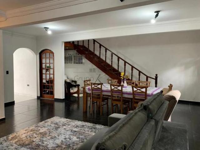 Oportunidade Casa Sobrado Cidade Morumbi 3 Dormitórios 190m²