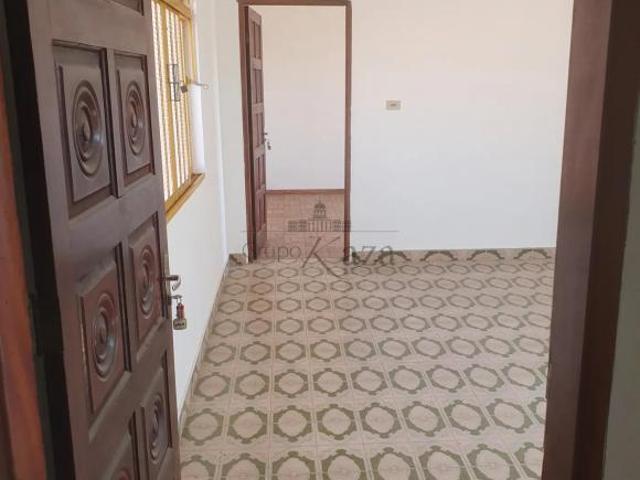 Oportunidade Casa Sobrado com Edícula e Salão Comercial Jardim Jacinto 6 Dormitórios 300m²