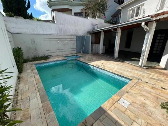 Oportunidade Casa Sobrado Condomínio Esplanada do Sol, 3 Dormitórios, Área Gourmet, Piscina, 6 Vagas