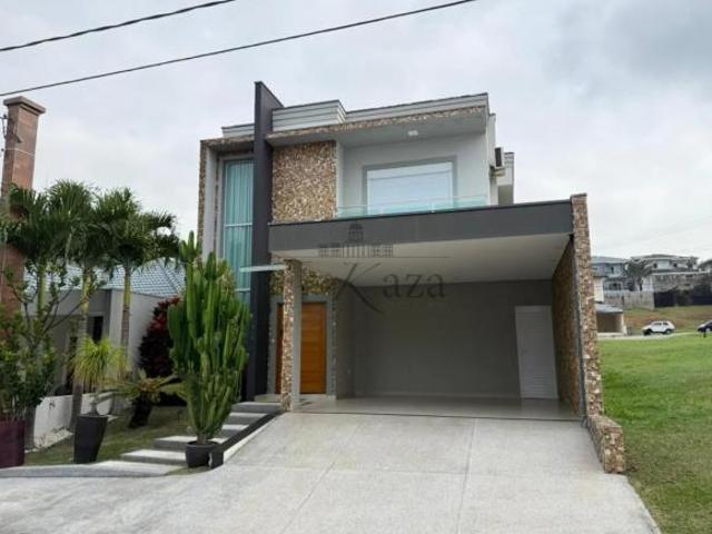 Oportunidade Casa sobrado Condomínio Floradas do Paratey Urbanova VII 4 Dormitórios 245m²