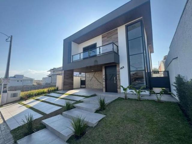 Oportunidade Casa Sobrado Condomínio Residencial Mantiqueira 4 Dormitórios 180m²