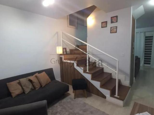 Oportunidade Casa Sobrado em Condomínio Condomínio Bosque dos Ipês Jardim Califórnia Jacareí