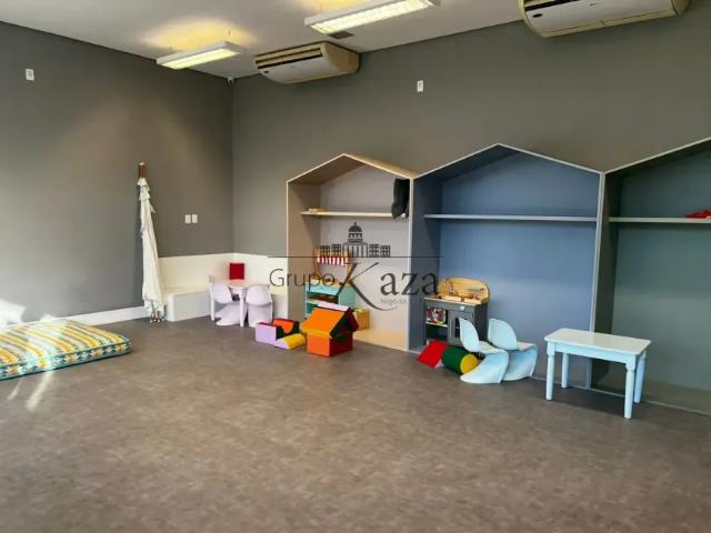Oportunidade Casa Sobrado em Condomínio Alphaville I 4 Suítes 430m² Estuda Permu