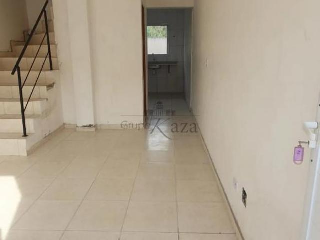 Oportunidade Casa Sobrado em Condomínio Jardim Jacinto Jacareí Condomínio Flor de Lotus 2