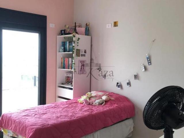 Oportunidade Casa sobrado em Condomínio Residencial Reserva Rudá Bairro da Floresta 5 Dormit