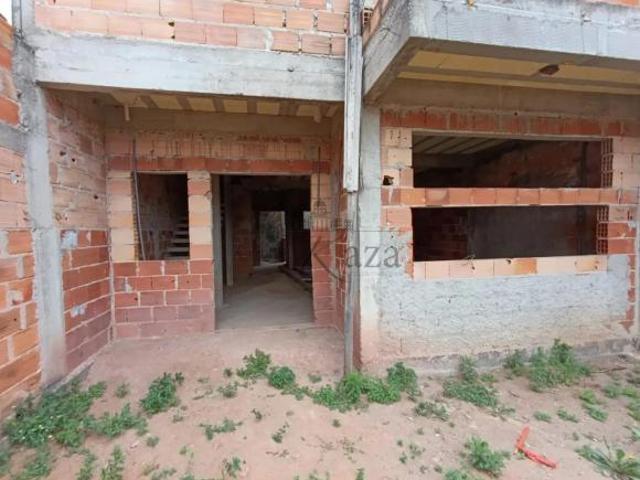 Oportunidade Casa Sobrado em Construção Residencial Parque dos Sinos Jacareí 3 Dormitórios