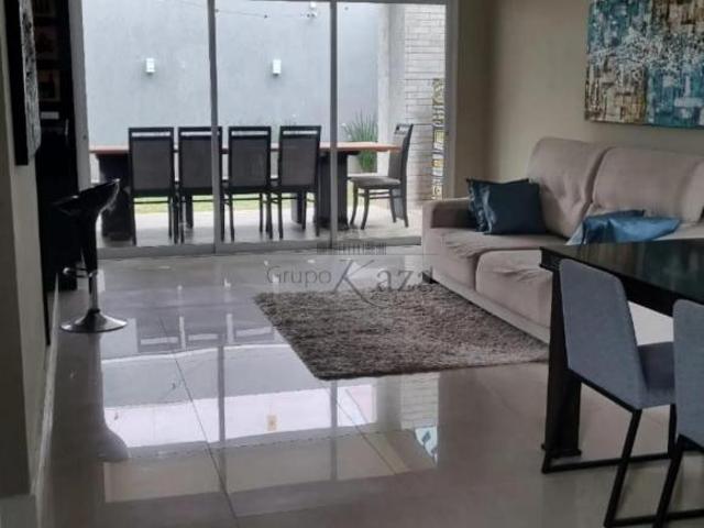 Oportunidade Casa Sobrado Jacareí Loteamento Villa Branca 3 Dormitórios 250m²