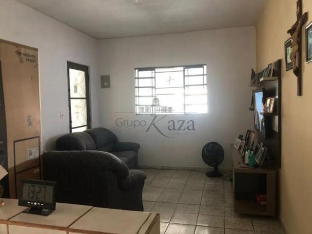 Oportunidade Casa Sobrado Jardim Torrão de Ouro 3 Dormitórios 177m²