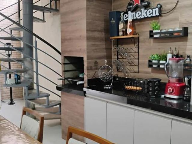 Oportunidade Casa Sobrado Jardim Vale do Sol 3 Dormitórios com 2 suítes 180m²