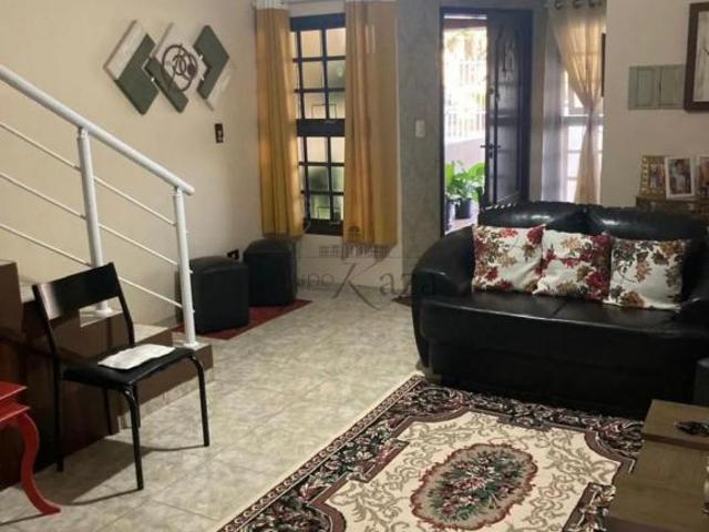 Oportunidade Casa sobrado Jardim Altos de Santana I Jacareí 2 Dormitórios 83m²