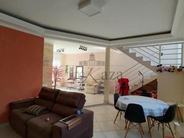 Oportunidade Casa Sobrado Jardim Altos de Santana II Jacareí 3 Dormitórios 138,49