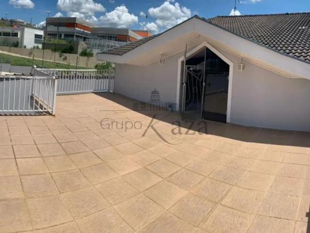Oportunidade Casa Sobrado Jardim América Jacareí 4 Dormitórios uma suíte 287m²