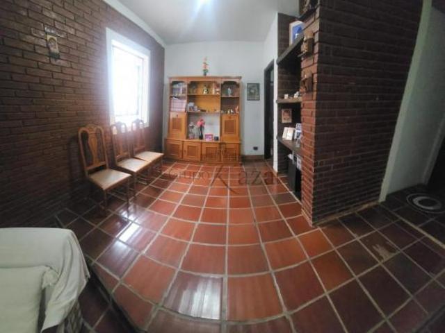Oportunidade Casa Sobrado Jardim das Indústrias 4 Dormitórios 201m²