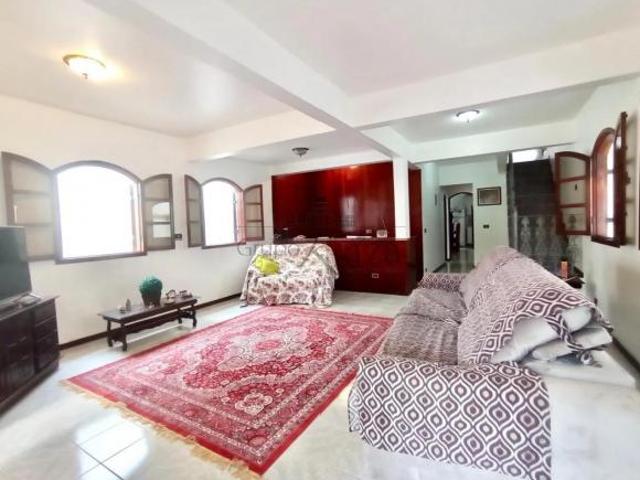 Oportunidade Casa Sobrado Jardim das Indústrias 4 Dormitórios 327m²