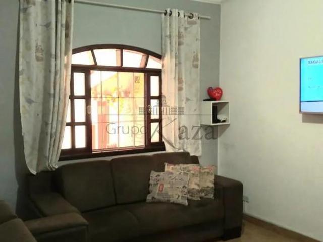 Oportunidade Casa Sobrado Jardim das Industrias 3 Dormitórios 105m²