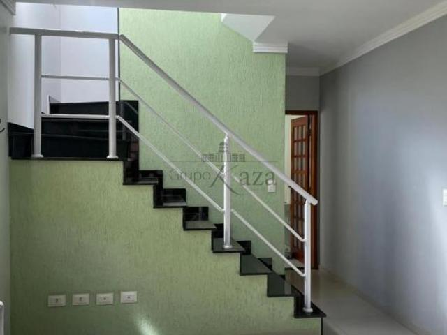 Oportunidade Casa Sobrado Jardim das Industrias 3 Dormitórios 125m²