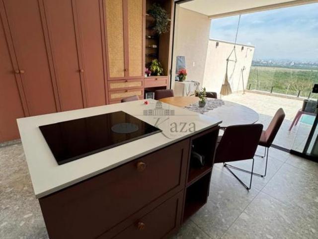 Oportunidade Casa Sobrado Jardim das Industrias 3 Dormitórios 214m²