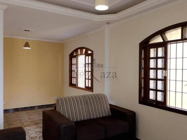 Oportunidade Casa Sobrado Jardim das Oliveiras Jacareí 3 Dormitórios 270m²