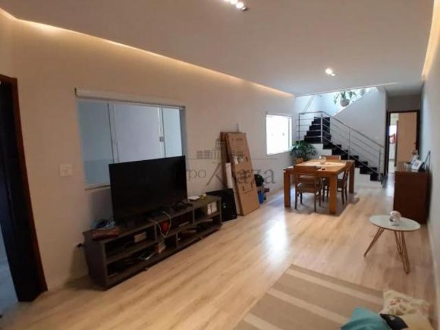 Oportunidade Casa Sobrado Jardim Del Rey 3 Dormitórios 226m²