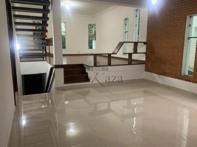Oportunidade Casa Sobrado Jardim Esplanada 4 Dormitórios 242,47m²