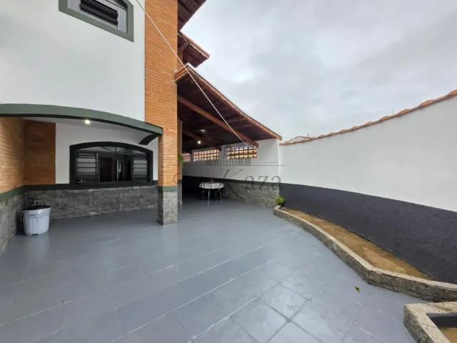 Oportunidade Casa Sobrado Jardim Guimarães 3 Dormitórios 206m² Analisa permuta