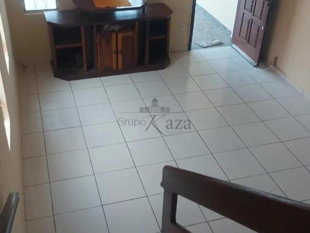 Oportunidade Casa Sobrado Jardim Ismênia 3 Dormitórios 132m²