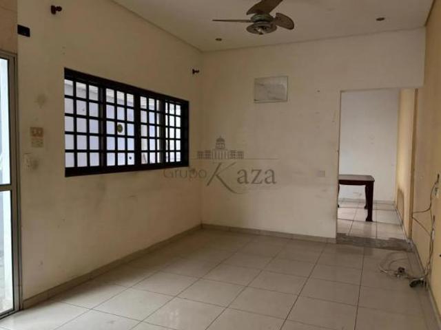 Oportunidade Casa Sobrado Jardim Ismênia 4 Dormitórios 180m²