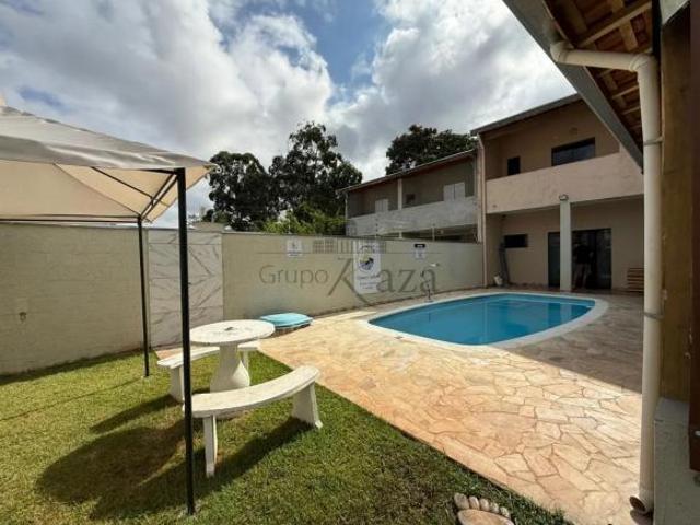 Oportunidade Casa Sobrado Jardim Leblon Jacareí 2 Dormitórios 110m²