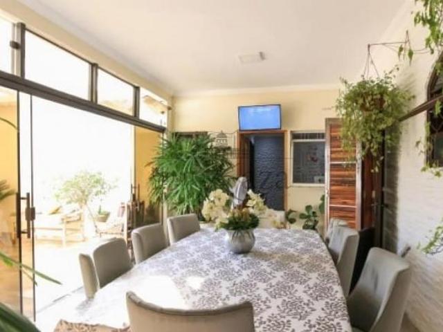 Oportunidade Casa Sobrado Jardim Motorama 4 Dormitórios 200m²