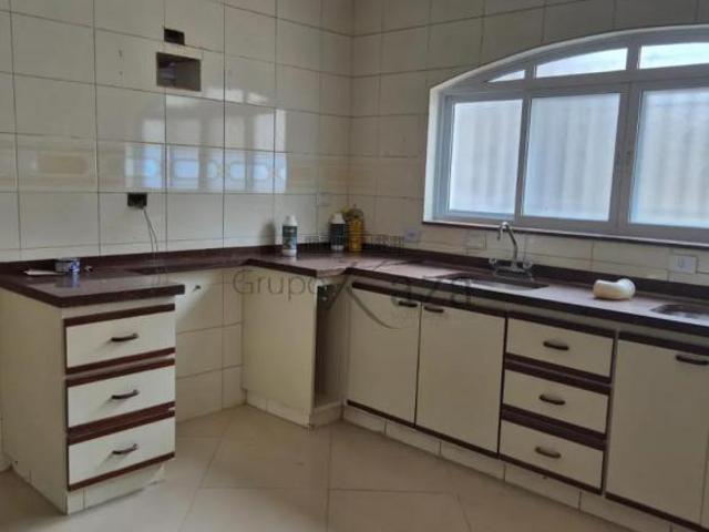 Oportunidade Casa Sobrado Jardim São José Jacareí 5 Dormitórios 209m²