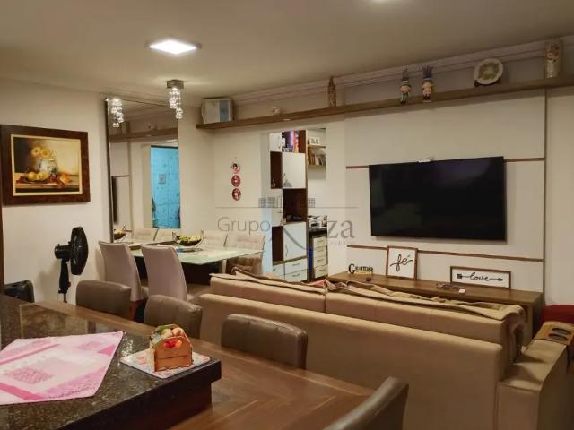Casa Sobrado Loteamento Villa Branca 2 Dormitórios sendo 2 Suítes 160m²