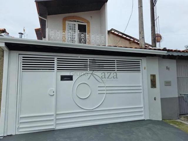 Oportunidade Casa Sobrado Parque Interlagos 3 Dormitórios 179m