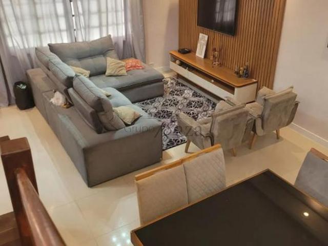 Oportunidade Casa Sobrado Portal de Minas 3 Suítes 275m²