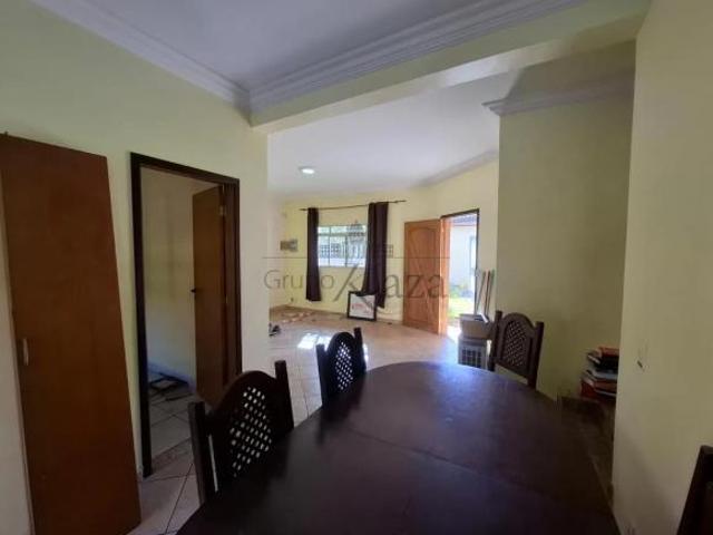 Oportunidade Casa Sobrado Residencial Bosque dos Ipês 4 Dormitórios 220m²